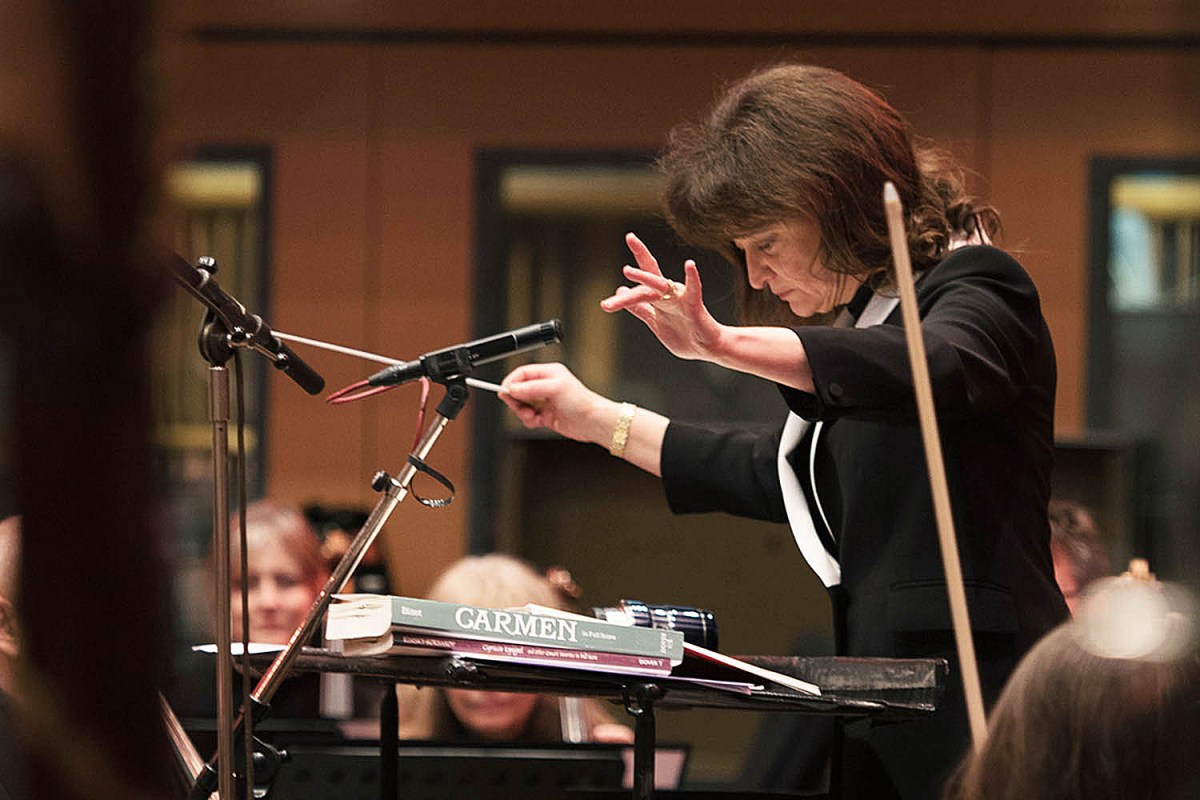 Neville Roberts listens to Chasing The Dragon’s ‘España’ – live, on ...